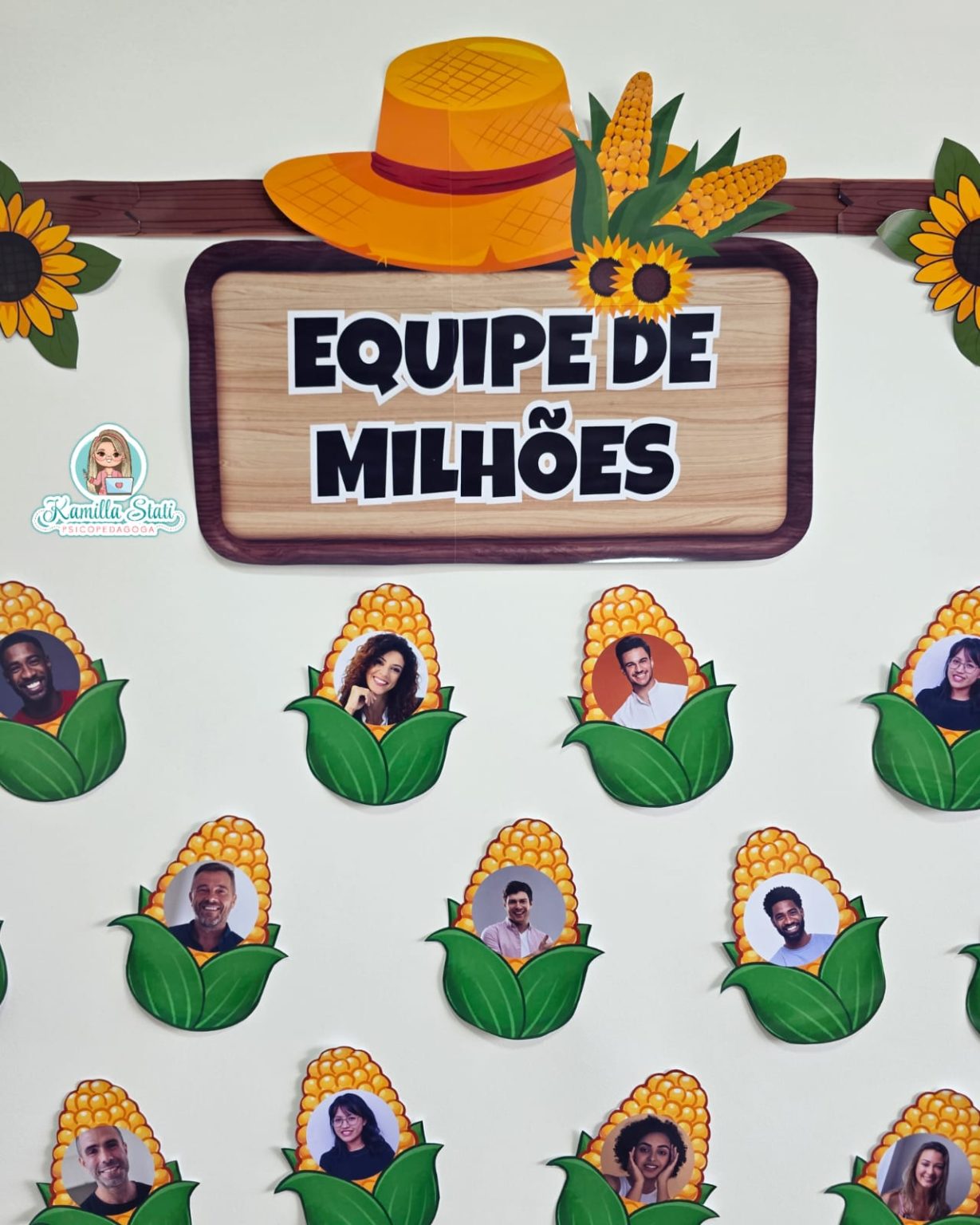 Mural equipe de milhões - Oficina de Materiais Pedagógicos
